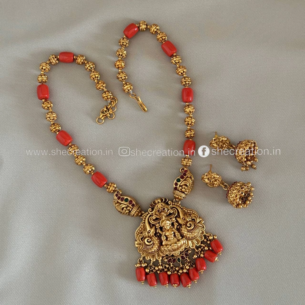 Antique Necklace AN92